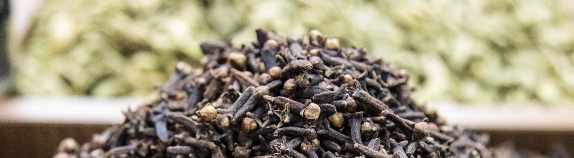 Le Clou de girofle | Klorane Botanical Foundation